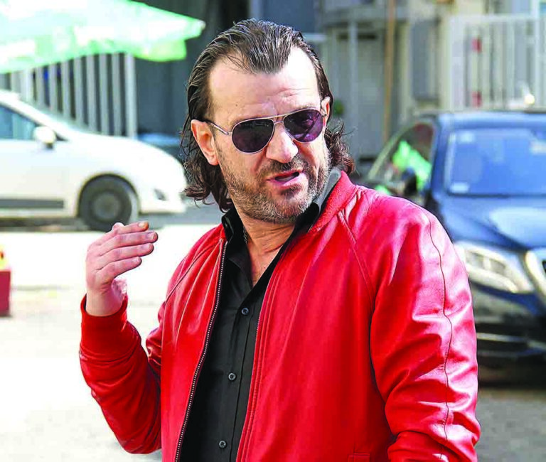 Aca Lukas ŠOKIRAO! Bio u tajnoj vezi sa Ksenijom Pajčin! Poslao ženi ... Aca Lukas ŠOKIRAO! Bio u tajnoj vezi sa Ksenijom Pajčin! Poslao ženi ...